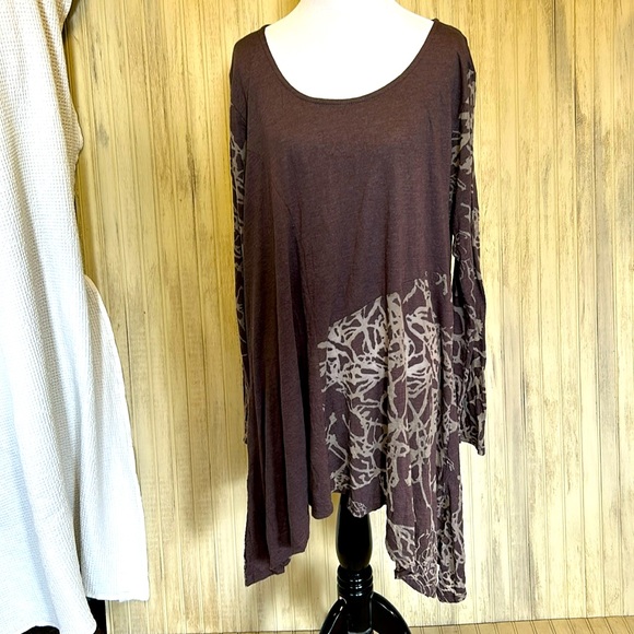 Chalet | Tops | Chalet Et Ceci Crinkle Burnout Asymmetrical Tunic Top ...